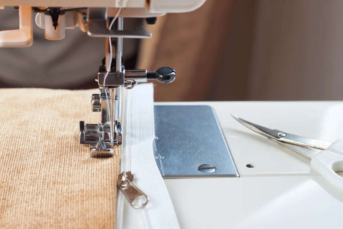 How to Sew a Basic Zipper Pouch for Beginners - Shannons Sew And Sew
